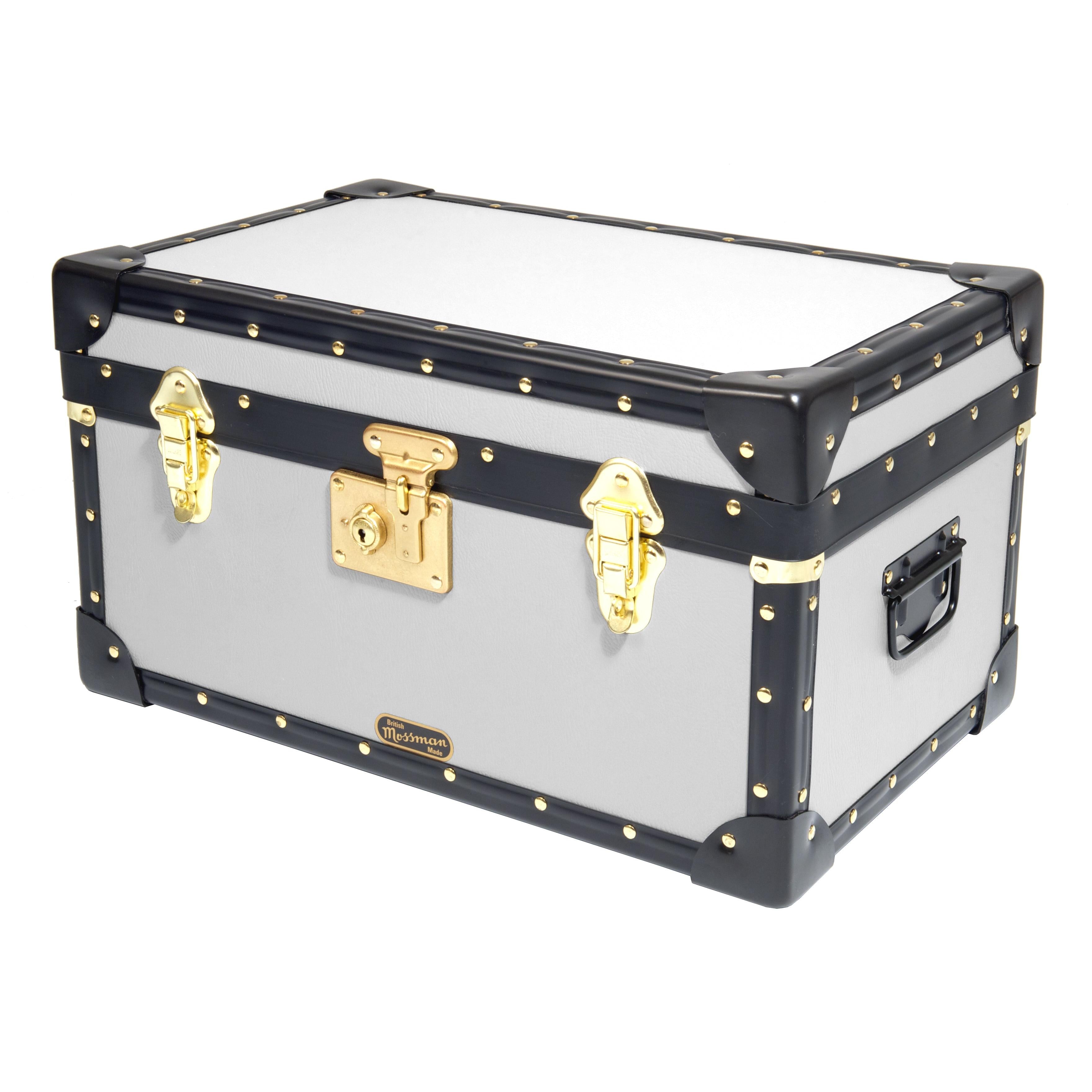 Fast Track Traditional Tuck Box with Flip Lock - White – Mossman Trunks